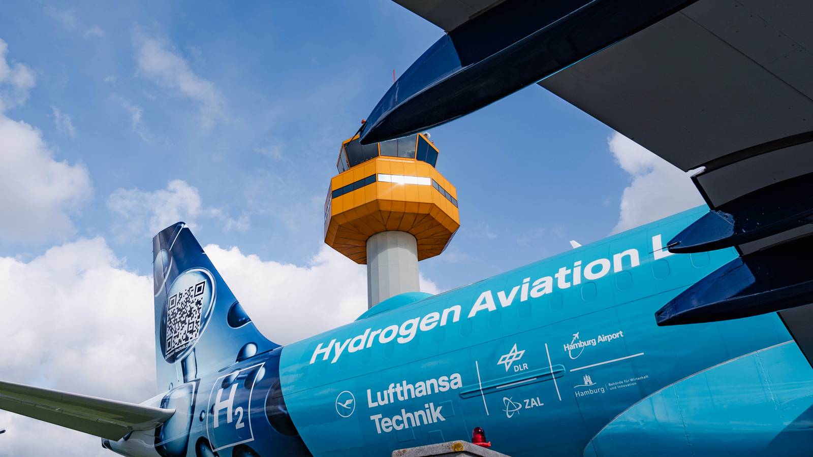 Lufthansa Technik Is Turning An Airbus A320 Into A Hydrogen Lab