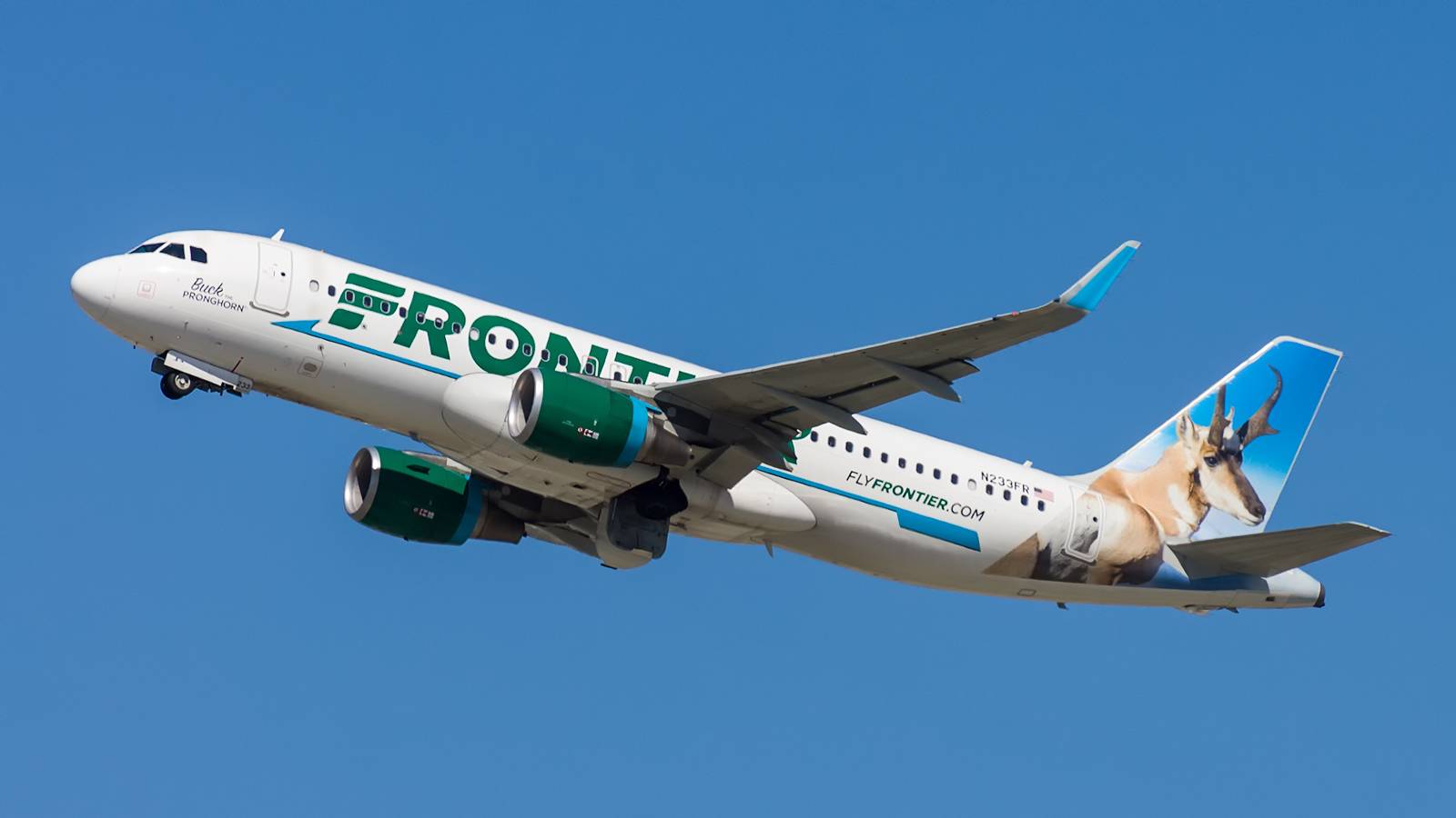 Frontier Airlines’ Cadet Pilot Training Program Requires No Experience