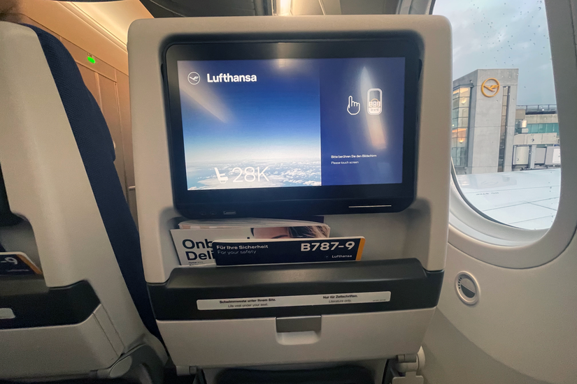 Flight Review: Lufthansa's Inaugural Boeing 787-9 Flight