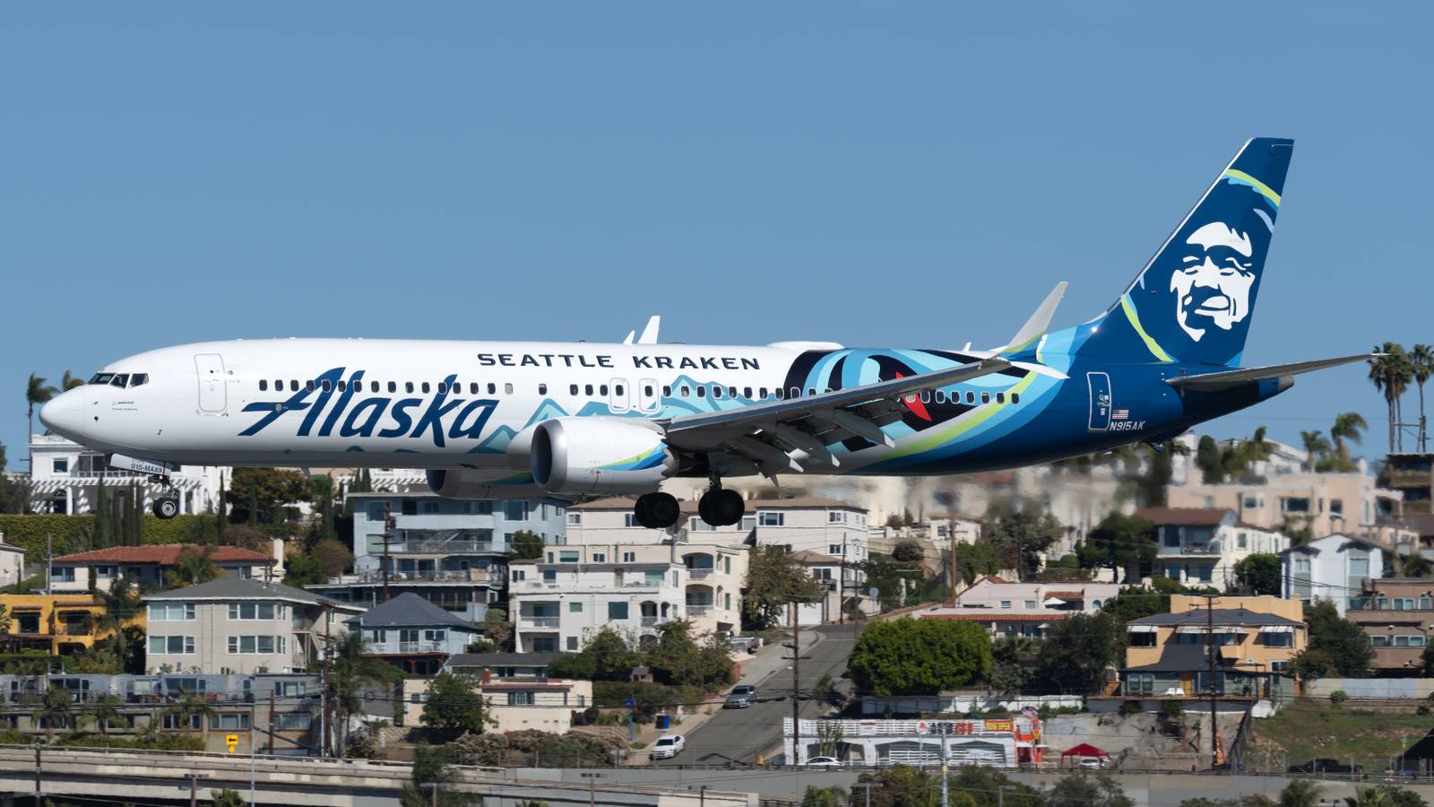 How To Tell The Differences Between Boeing's 737 Classic, NG & MAX Families