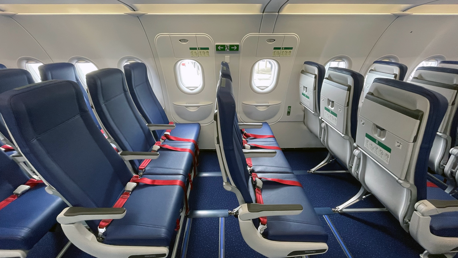 Recaro Releases Cabin Product That Will End Extra Legroom In Emergency ...