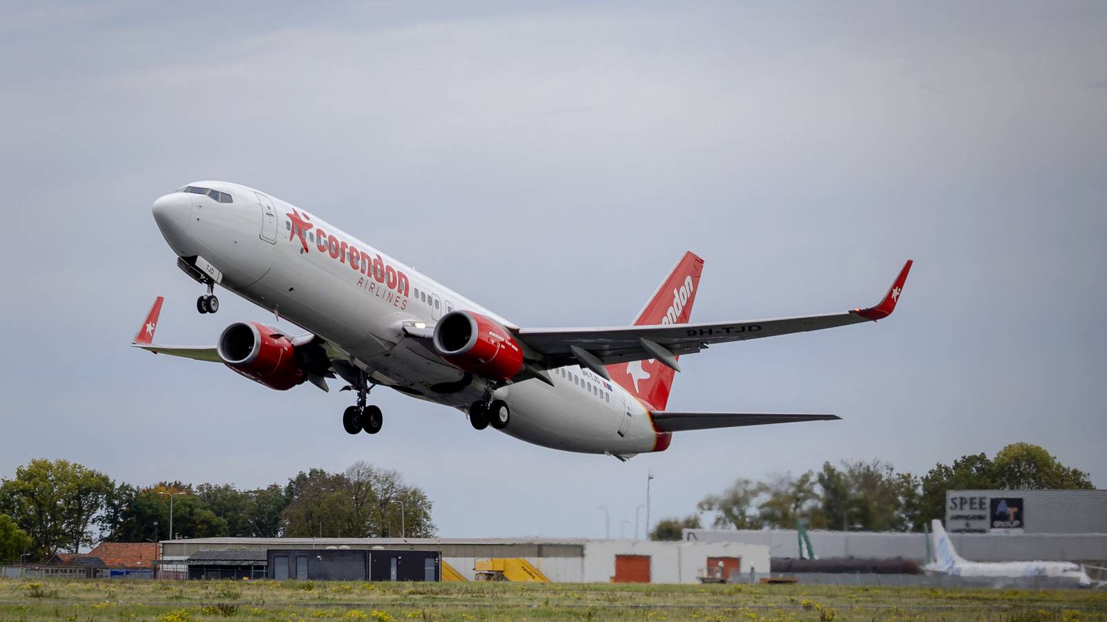 What Is An Airline's Load Factor And Why Does It Matter?