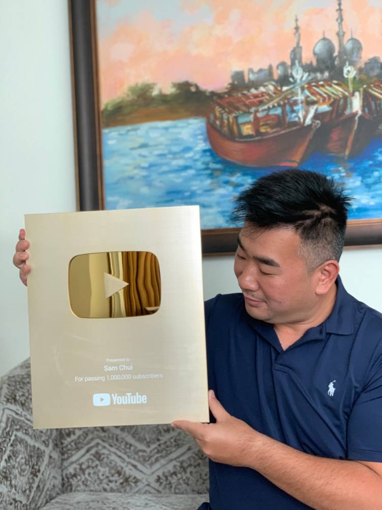 From Planespotter To Top Vlogger - The Story Of Sam Chui’s Success