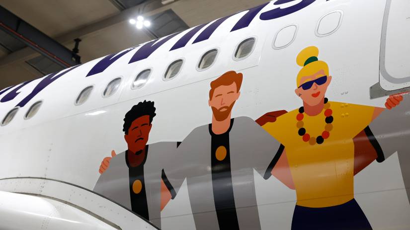 Lufthansa Flies The German Football Team To The Qatar World Cup On An ...