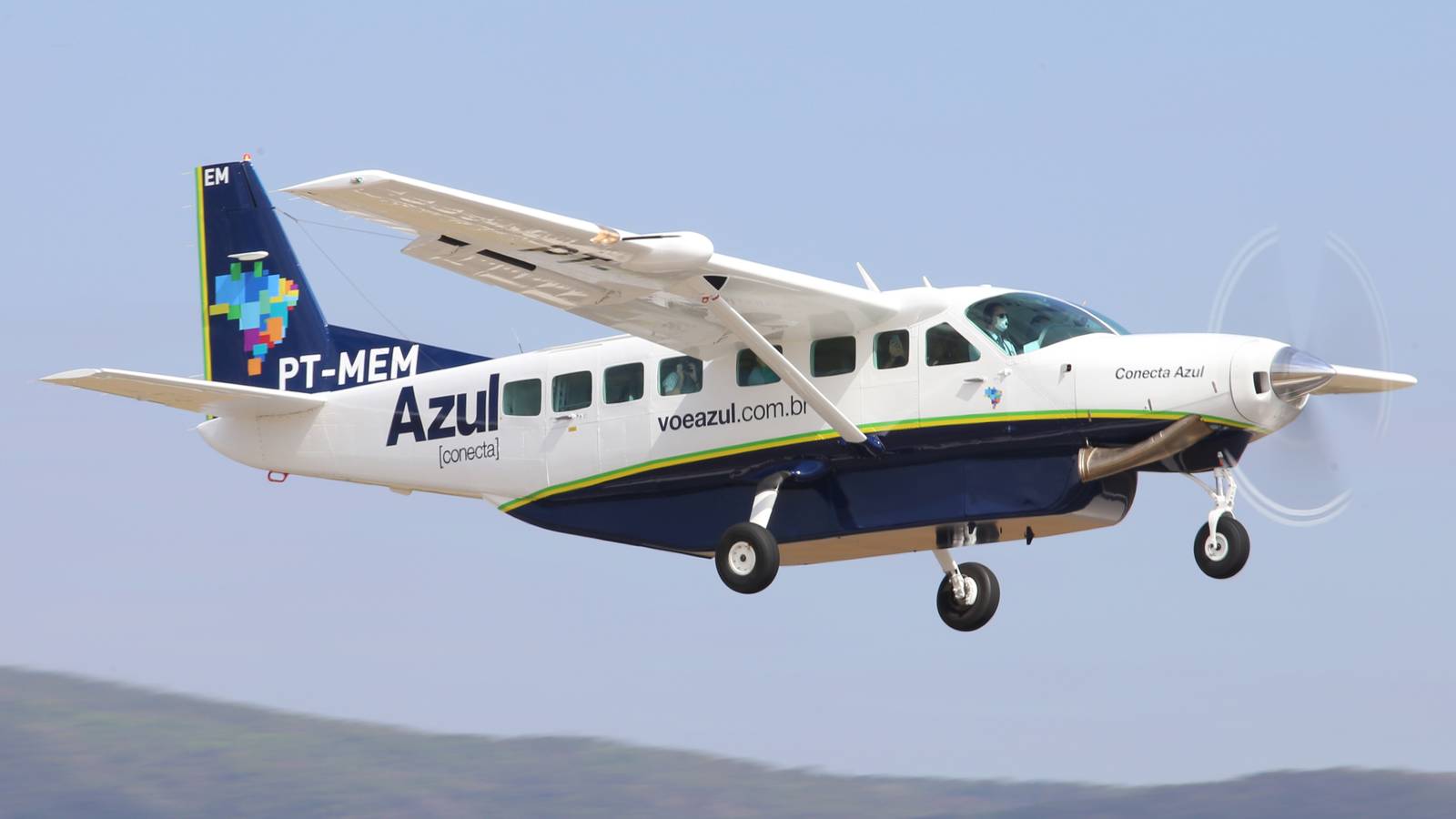 Why The Newest Azul Plane's Delivery Flight Took 10 Stops