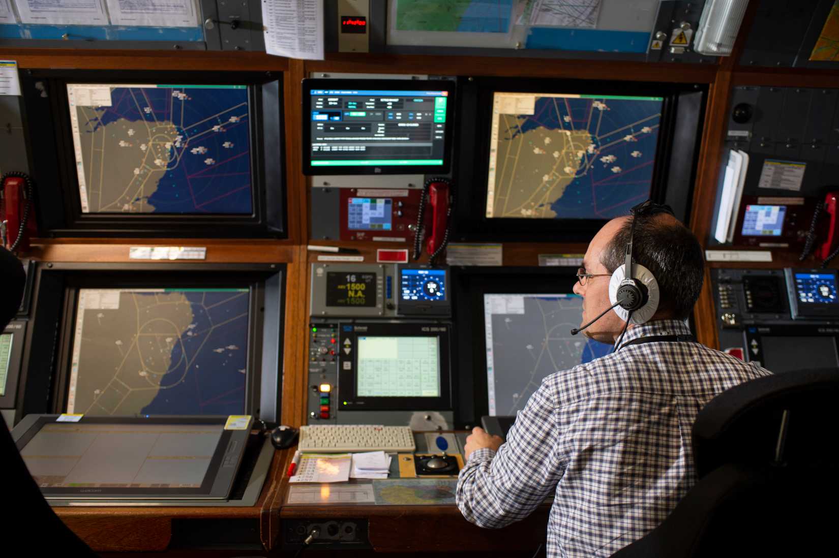 How ADS-B Works: Everything You Need To Know