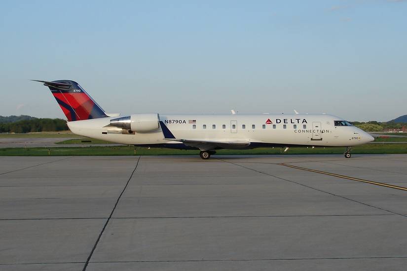 SkyWest Airlines Donated A Bombardier CRJ200 To A California College