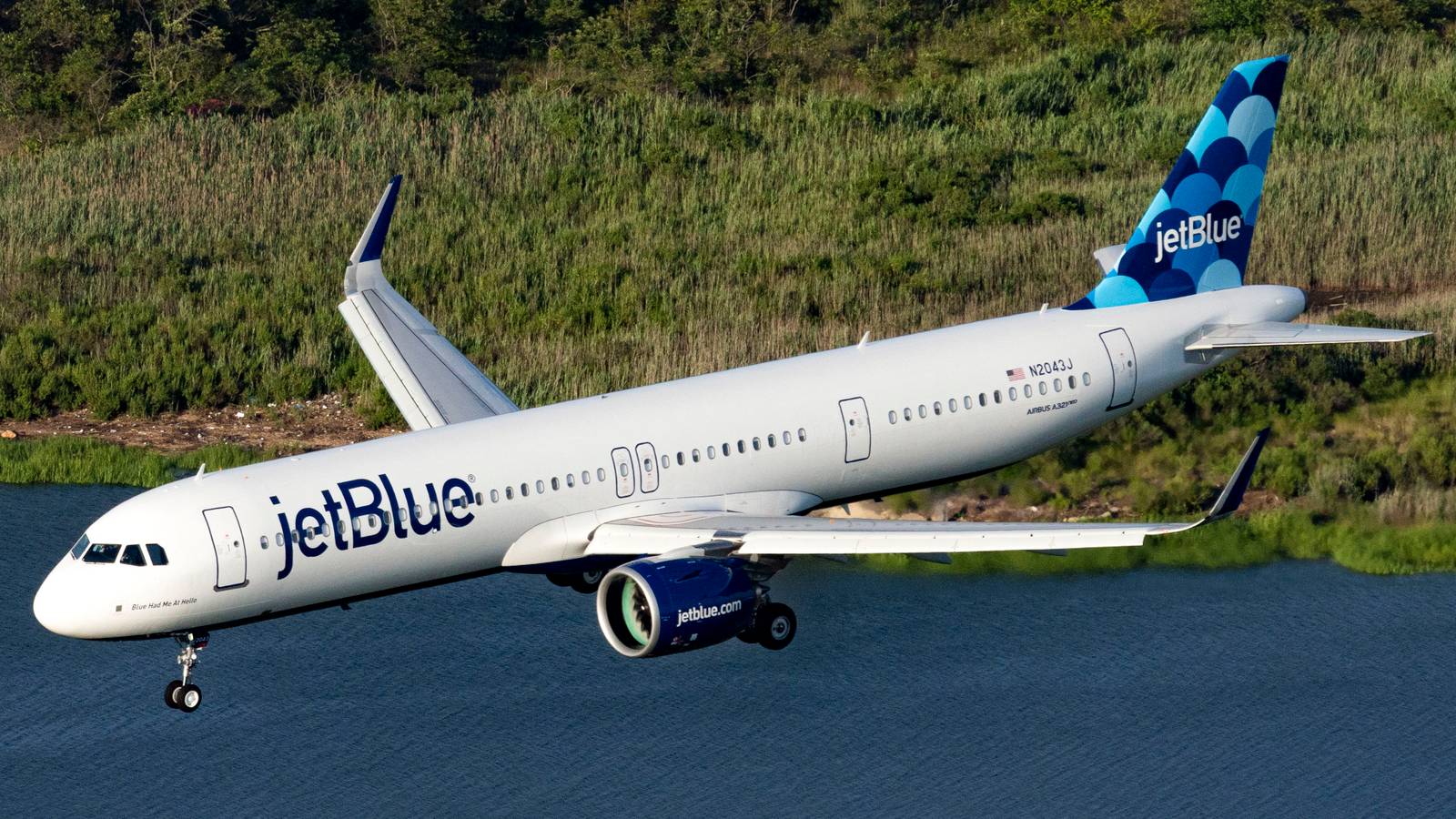 JetBlue Launches New Inflight Entertainment Partnership With Peacock