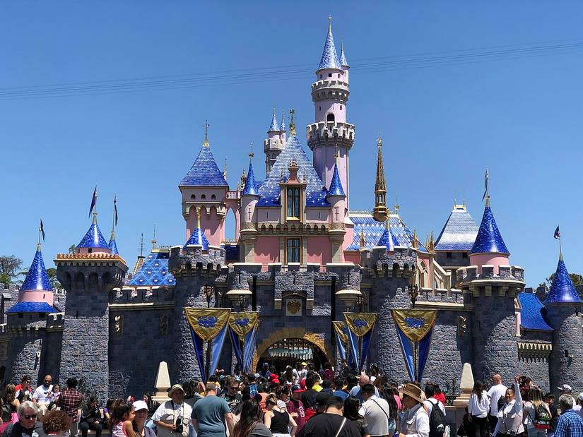 The 5 Airports Closest To Disneyland & How To Transfer