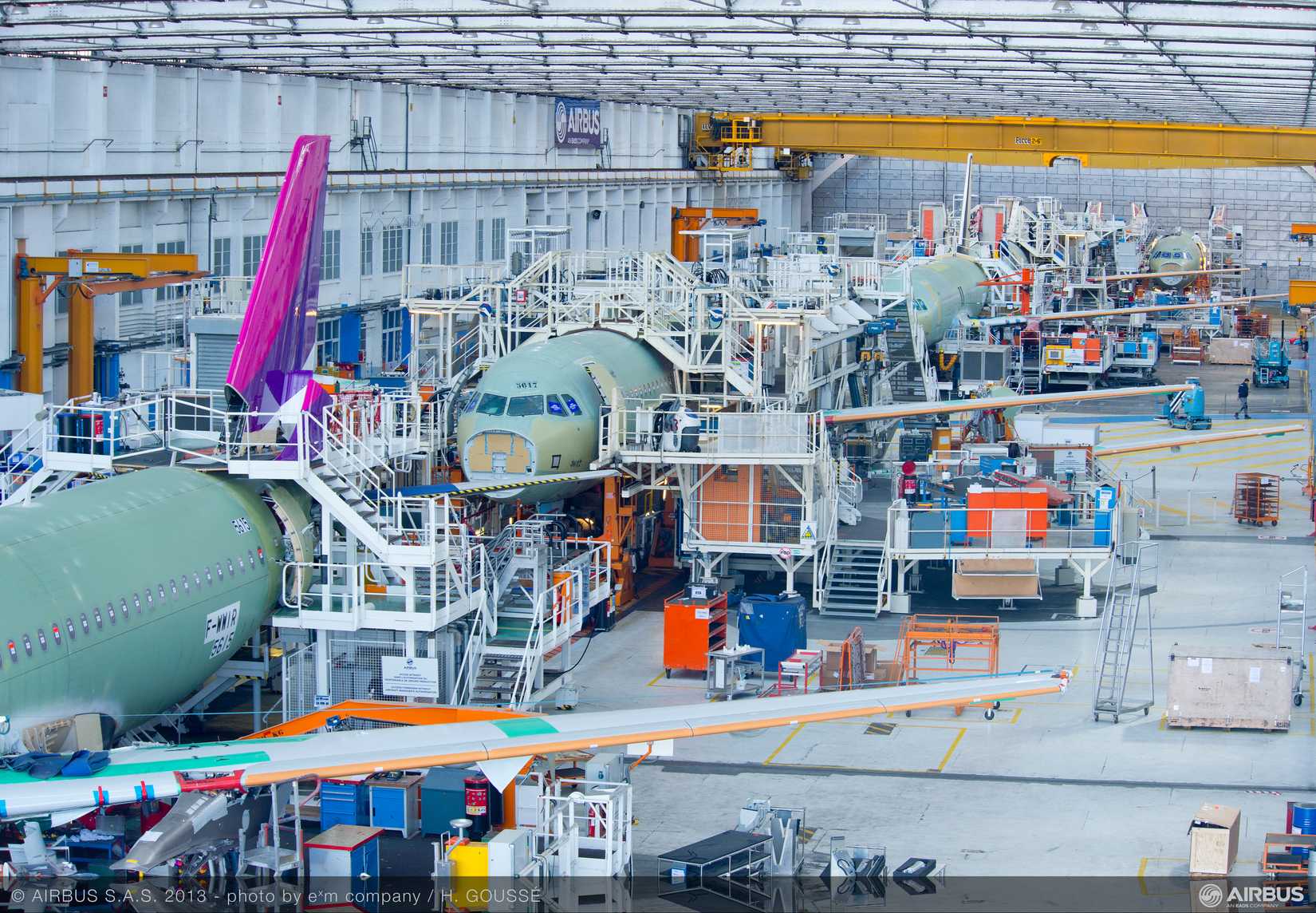 How Many Miles Per Gallon Does A Commercial Aircraft Get?