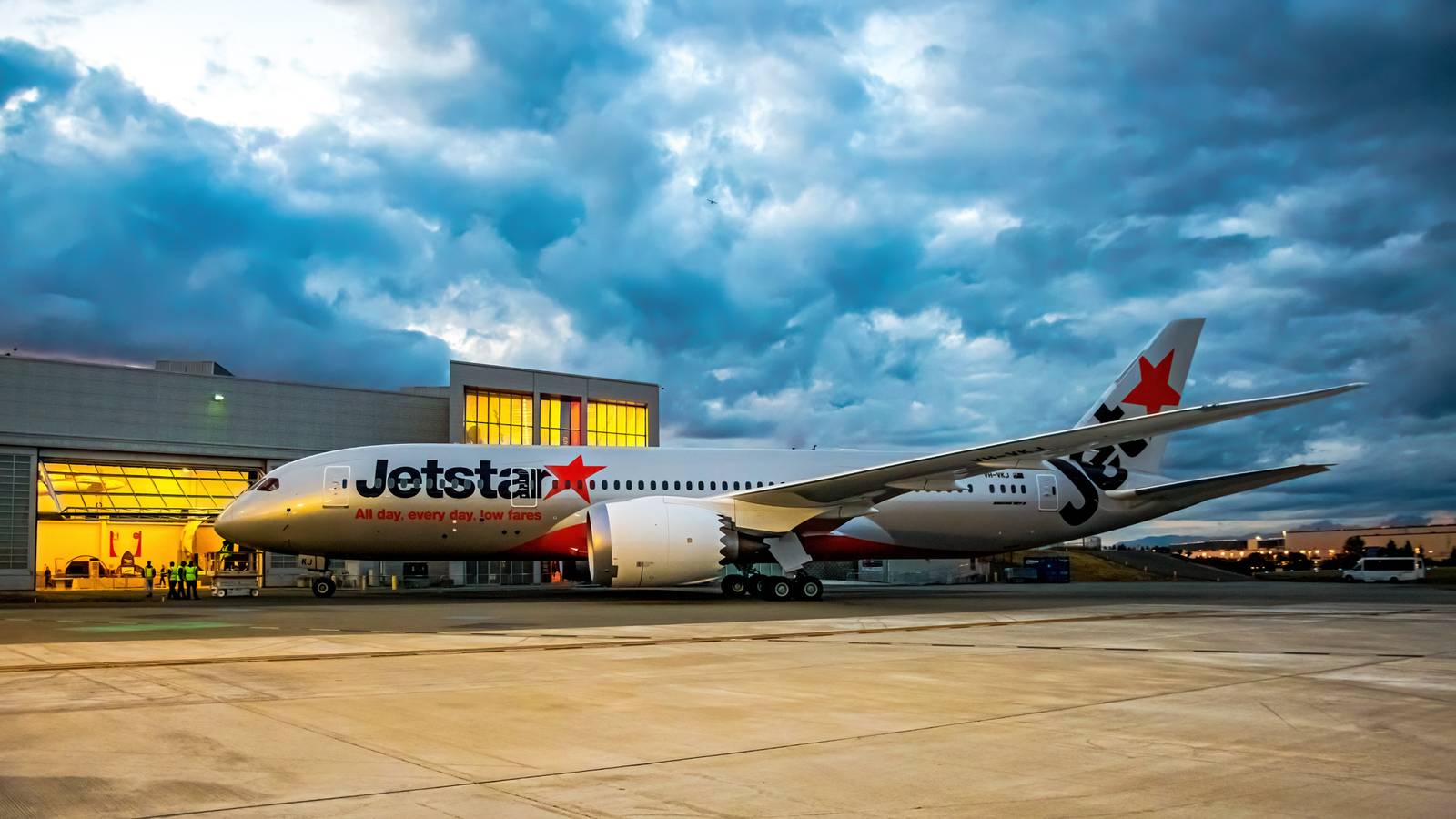 Where Can Avgeeks Buy Merch From Their Favorite Airlines & Manufacturers?