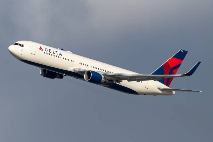 Wow: Captains With As Little As 4.5 Months Seniority Are Getting To Fly ...