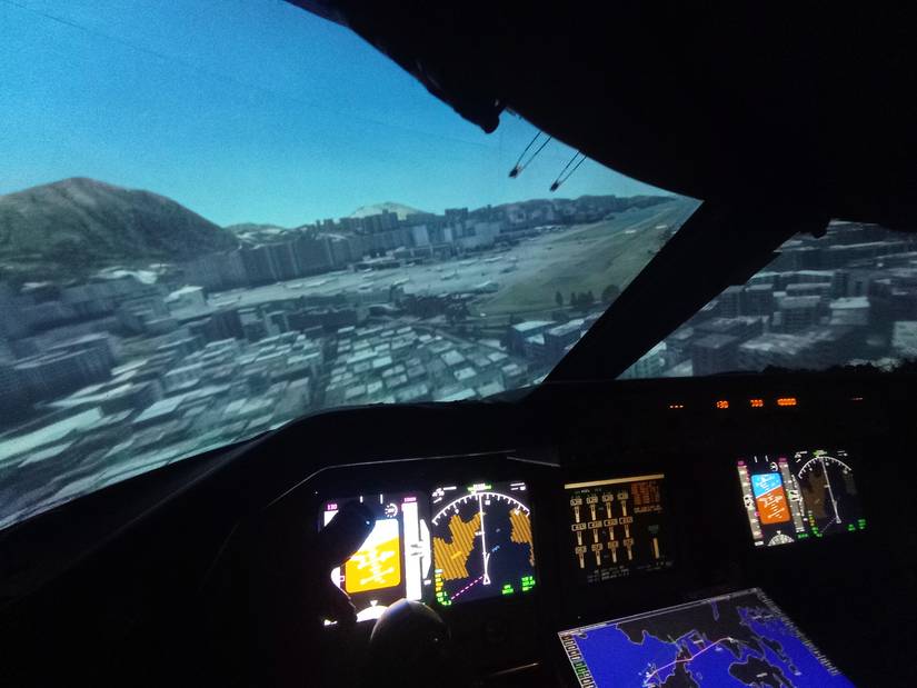 Flight Review: Flying A Boeing 747 In A Real 747 Cockpit