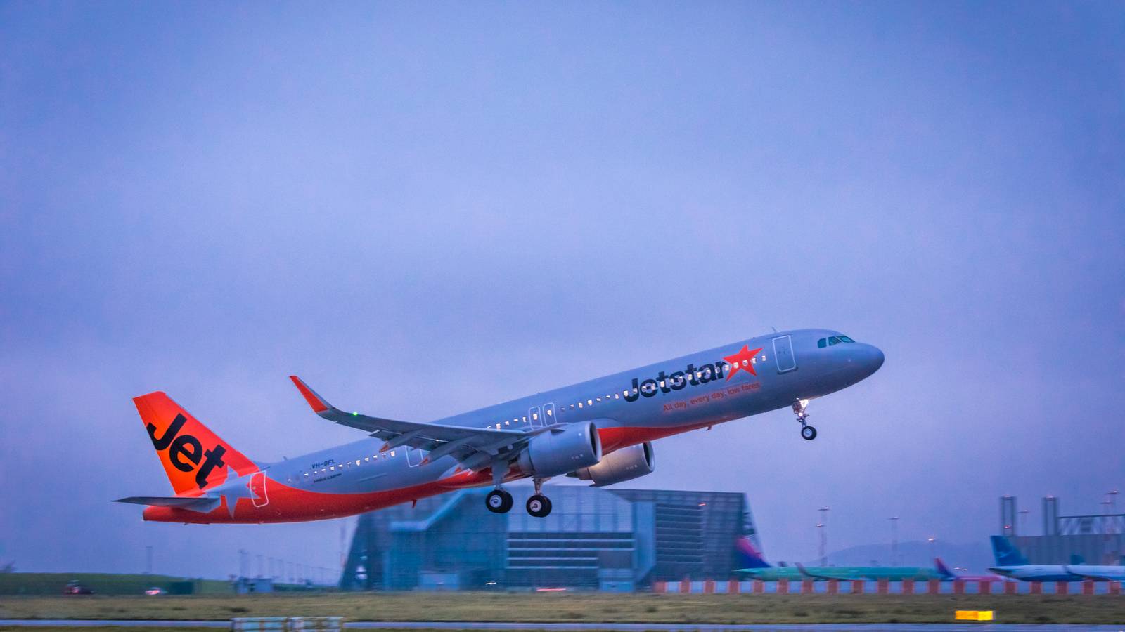 Jetstar Unwraps Its New A321LR Before Christmas