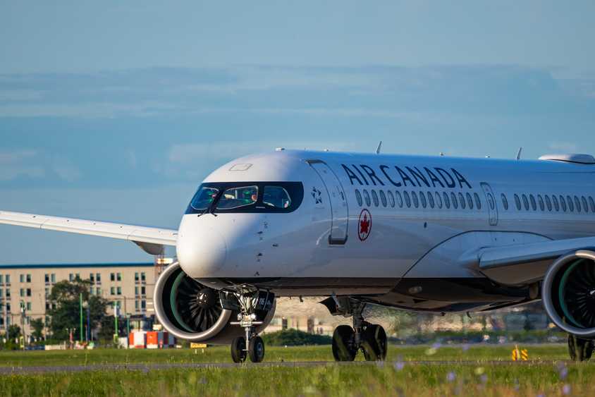 How Many Aircraft Does Air Canada Have On Order Pending Delivery?