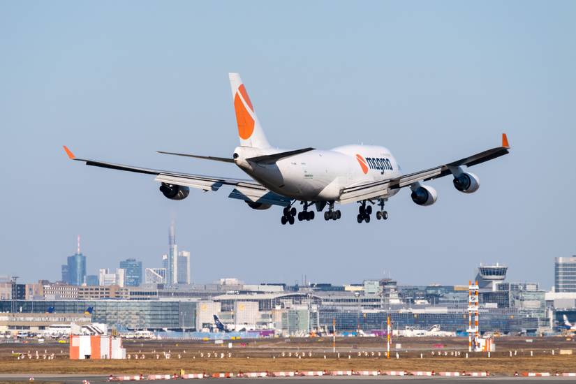 How A Boeing 747 Is Saving The Oceans By Flying Flip Flops