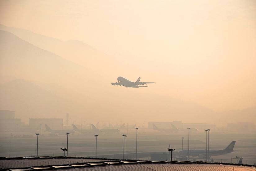 How Fog Affects Aircraft & Airport Operations