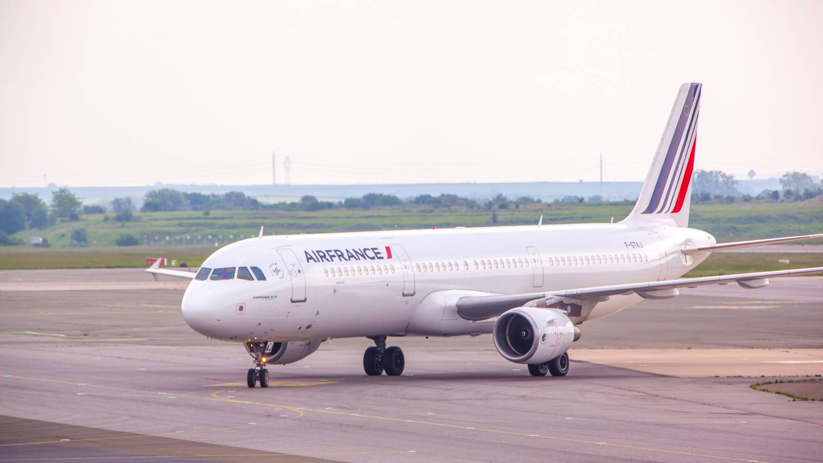 Air France Airbus A321 Seat Map: Cabin Layout and Seat Dimensions