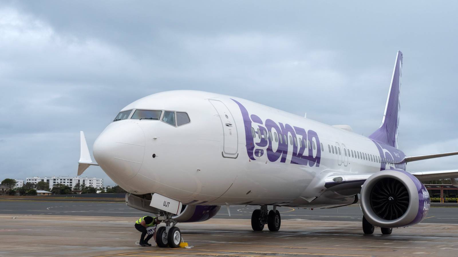 Bonza Launches First Passenger Service
