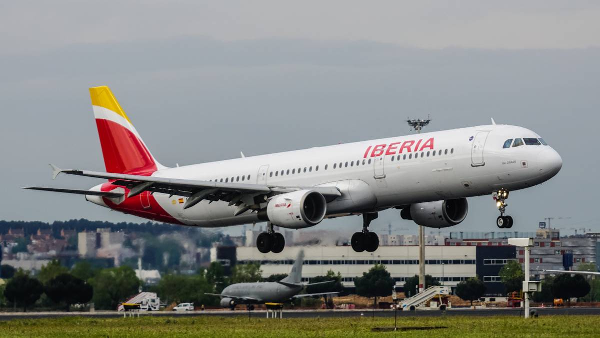 What Are The Oldest Aircraft In Iberia's Fleet?