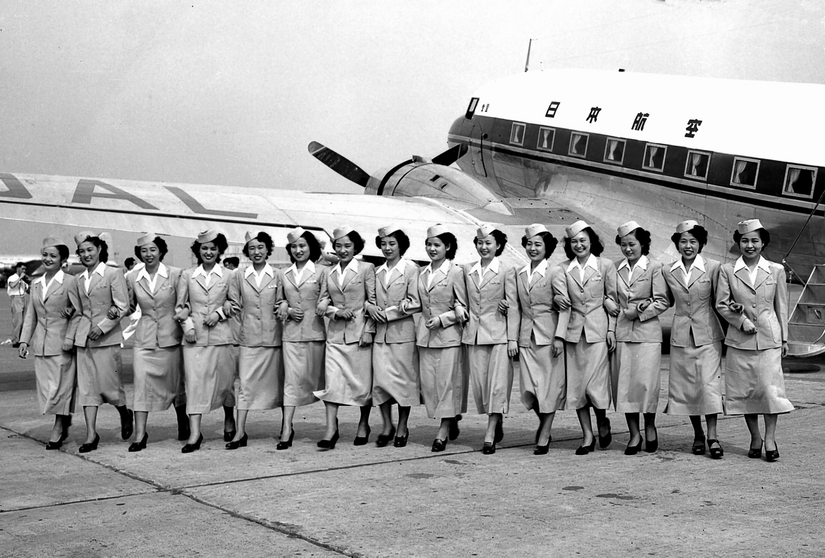The Story Of Japan Airlines' First Scheduled International Flight