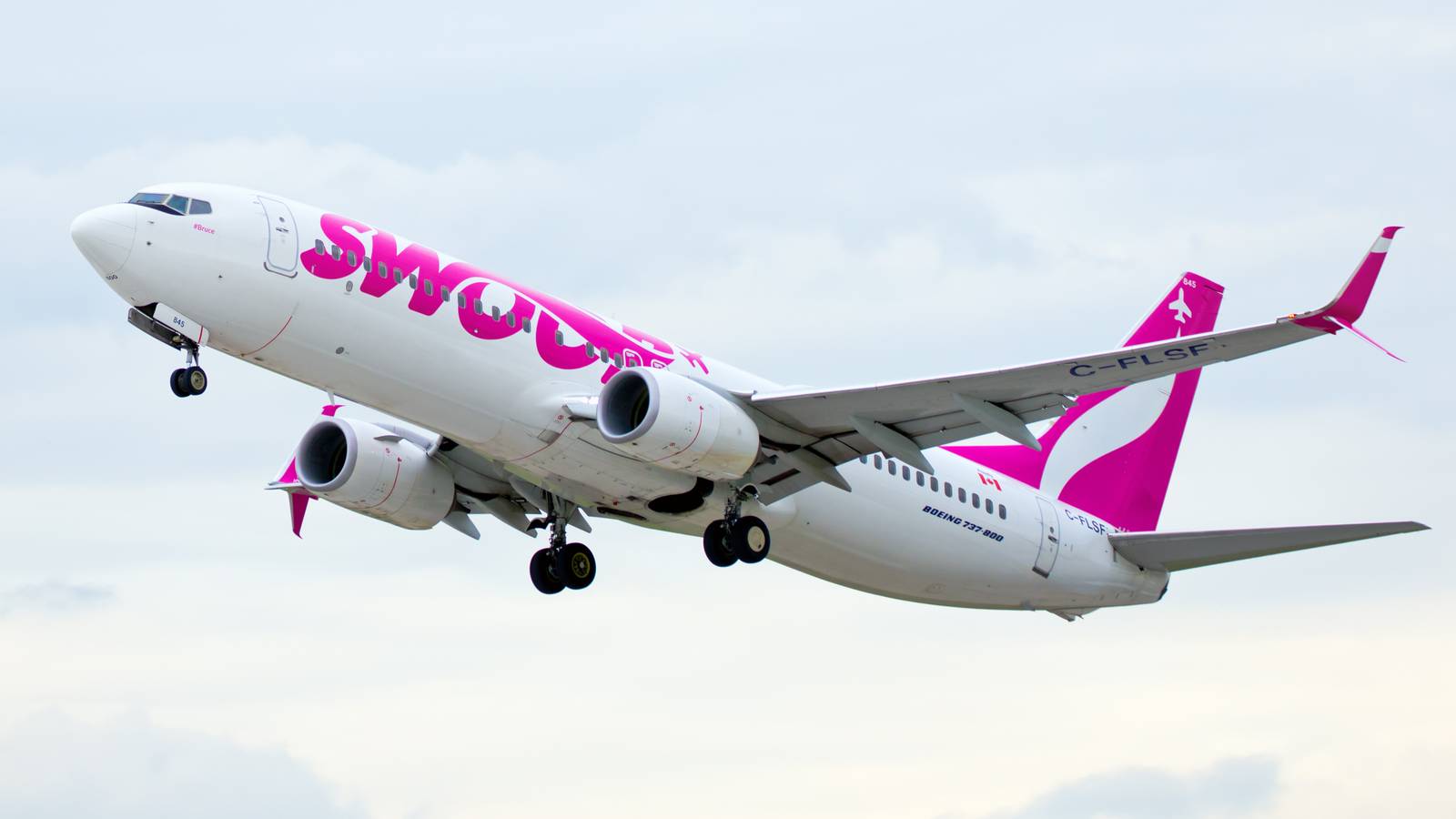 Canadian ULCC Swoop Breaks Its Passenger Record On January 1st