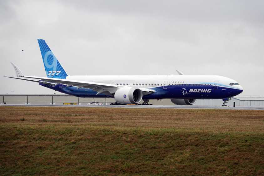 What’s The Point Of The Folding Wingtips On The Boeing 777X?