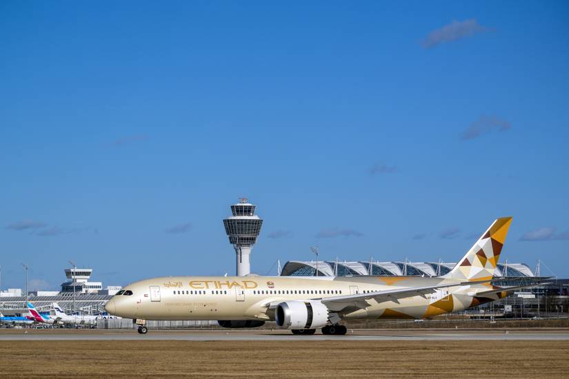 Etihad’s 787 Multi-Crew Pilot License Program Cadets Complete Base Training