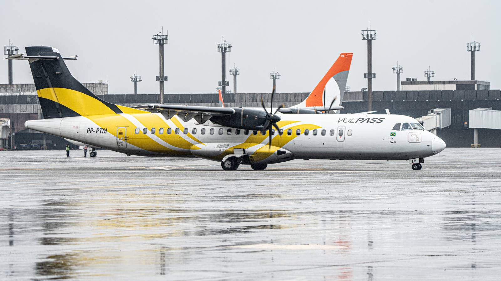 Preliminary Report Of Fatal Voepass ATR-72 Crash Determines That Ice ...