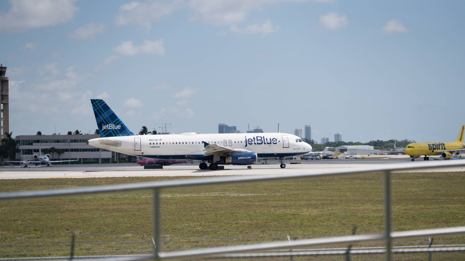 JetBlue Schedule Reduced By 2413 Flights Between June And September