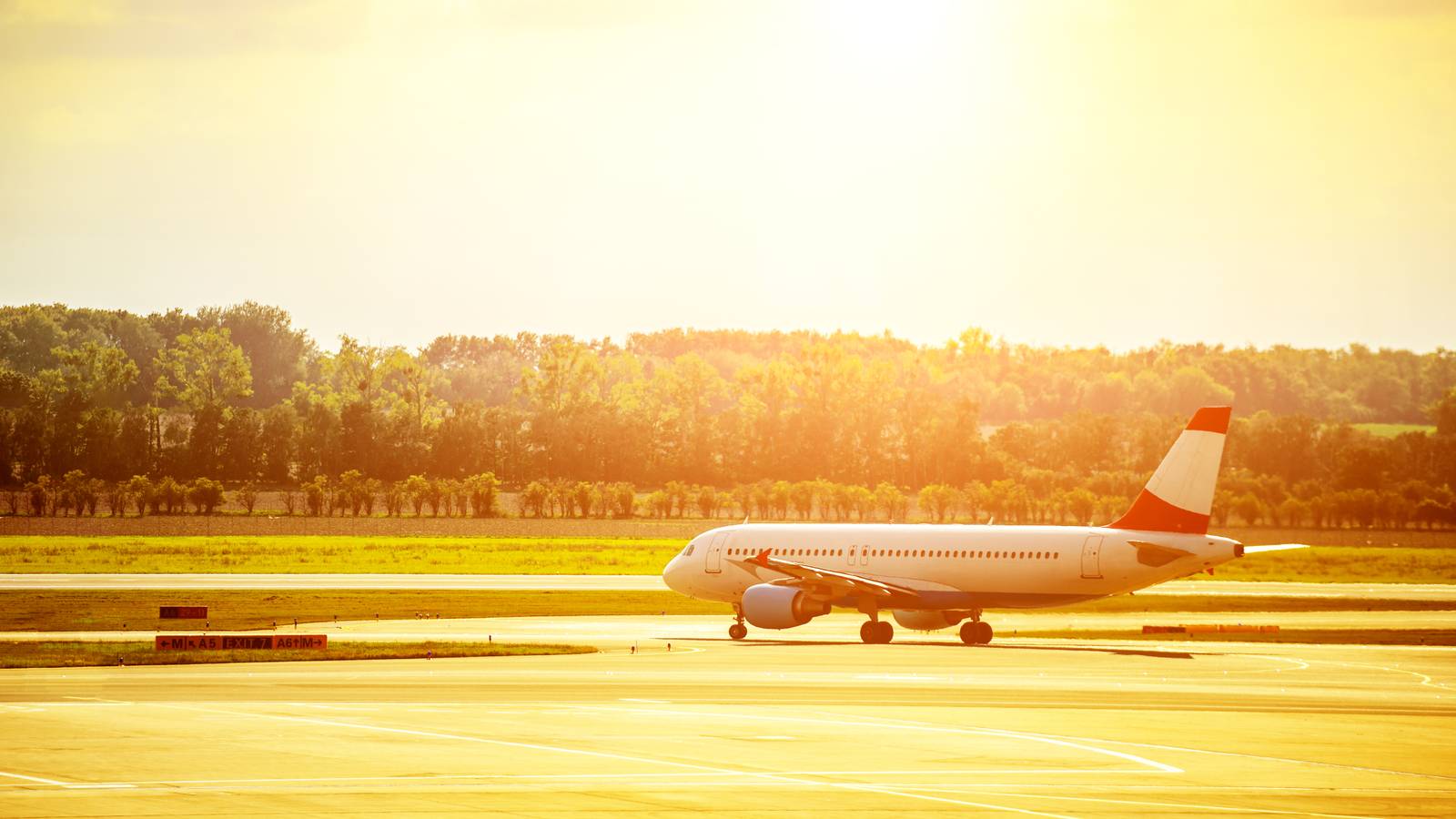 What Precautions Must Pilots Take When Operating In Extreme Heat?