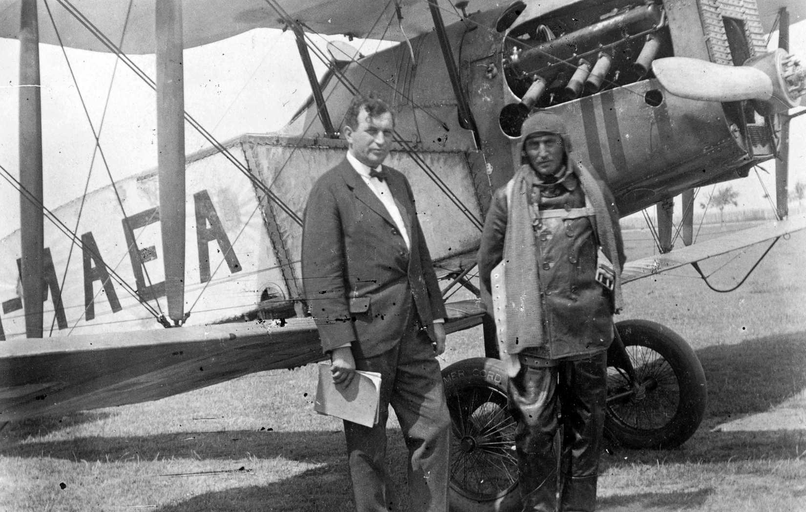 What Do The Stripes On A Pilot's Uniform Represent?