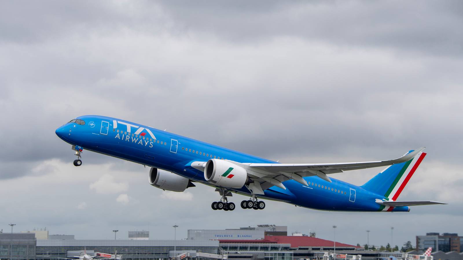 Strikes Set To Impact Italian Flights On Sunday