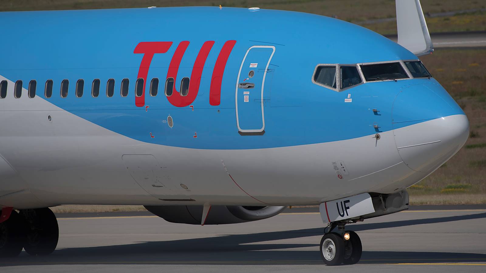 TUI Offers Passengers Free Counseling After Traumatic Flight To Manchester