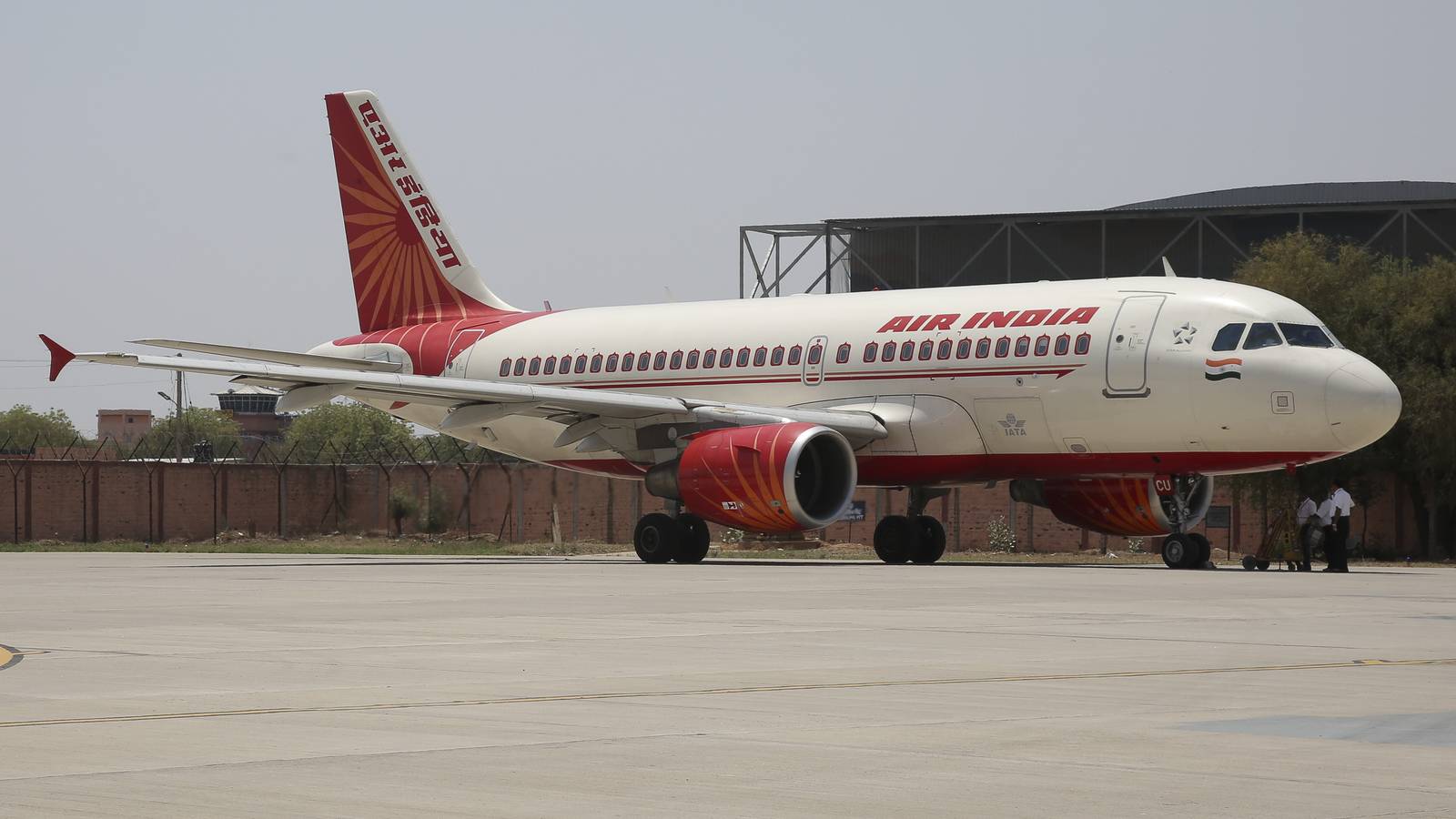 Air India Pilot Unions Say Yes To New Contracts