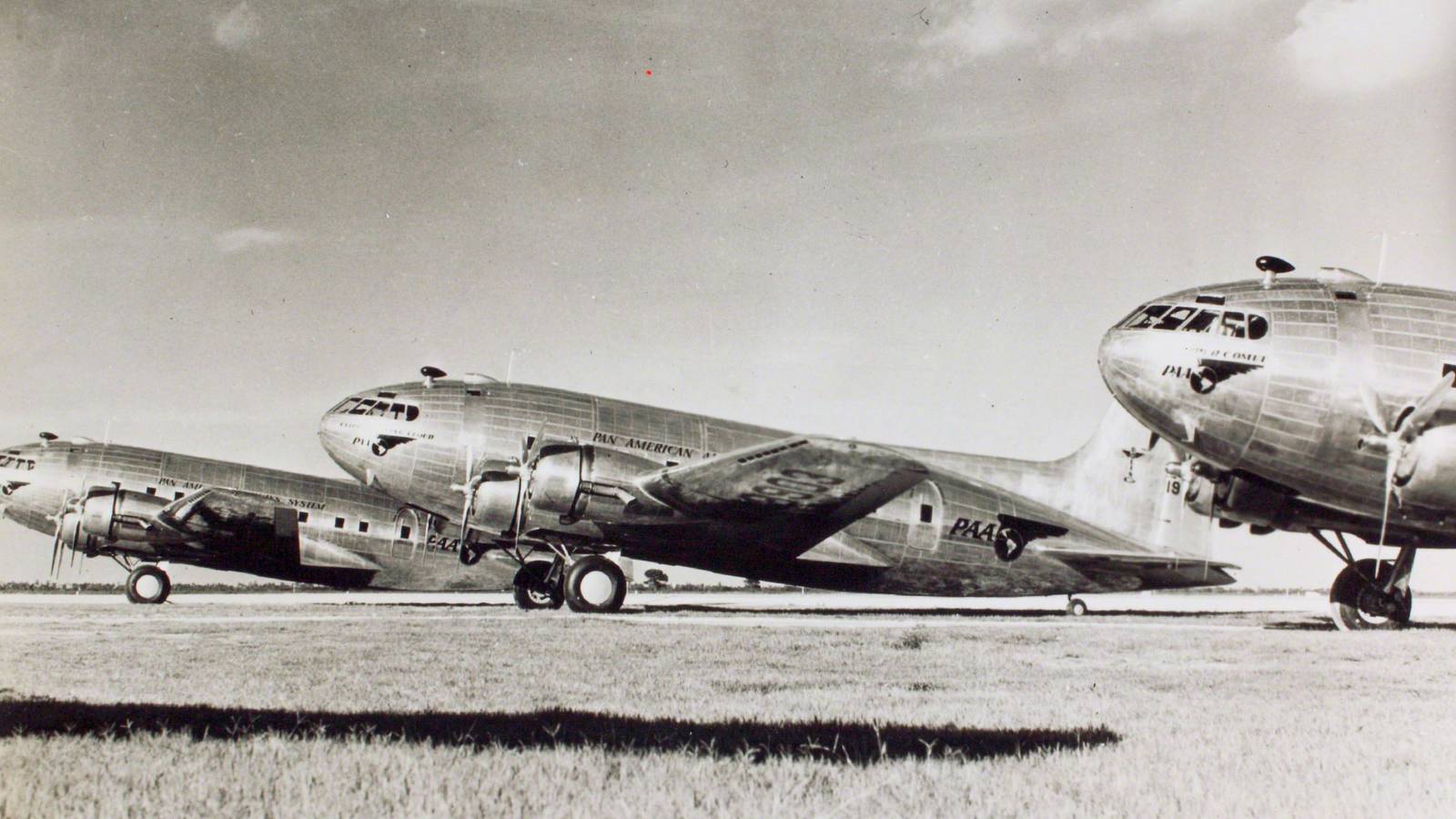 The First Pressurized Commercial Aircraft: 83 Years Of The Boeing 307 ...