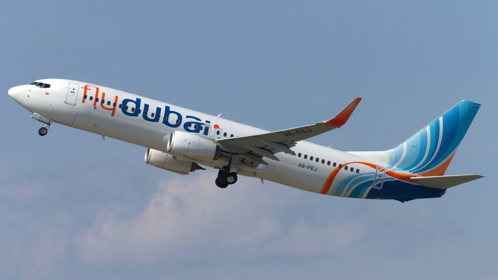 flydubai Boeing 737-800 Experiences Engine Fire On Takeoff