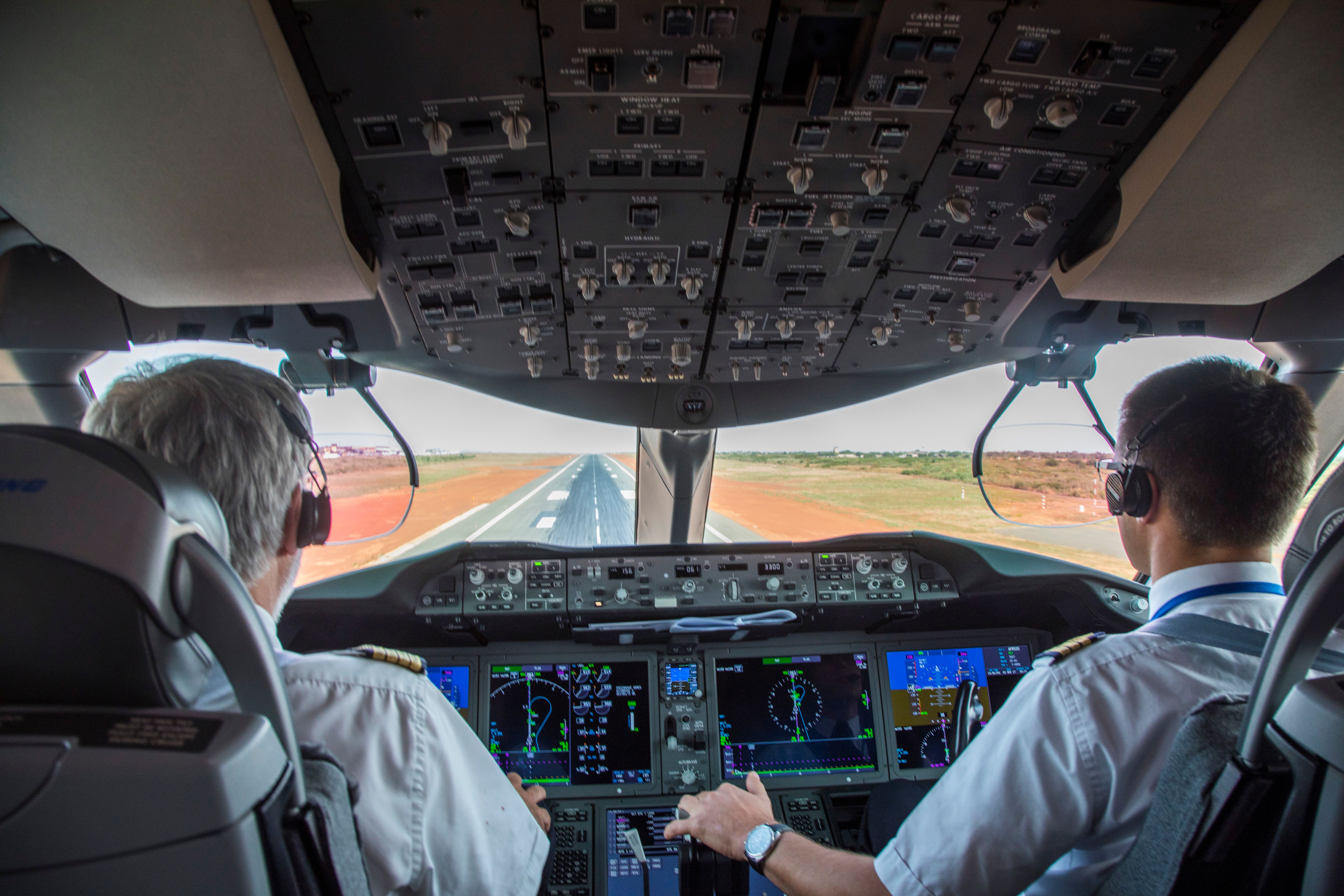 Boeing Launches $950,000 Pilot Training Scholarship Initiative