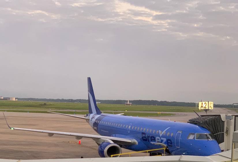 Flight Review: Breeze Airways Embraer E-195 Charleston to Charleston ...