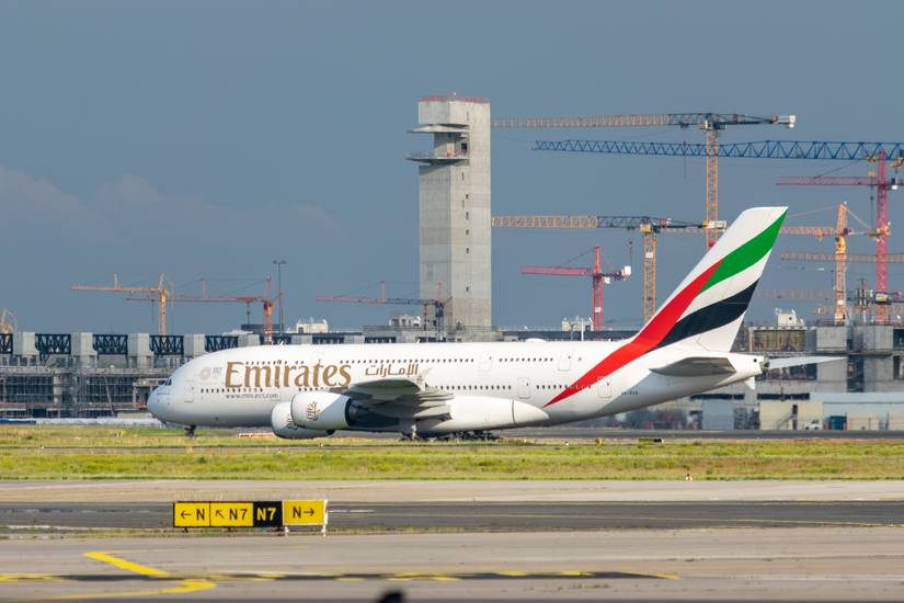 Emirates Airbus A380 vs Boeing 777 - Which Plane Is More Comfortable?