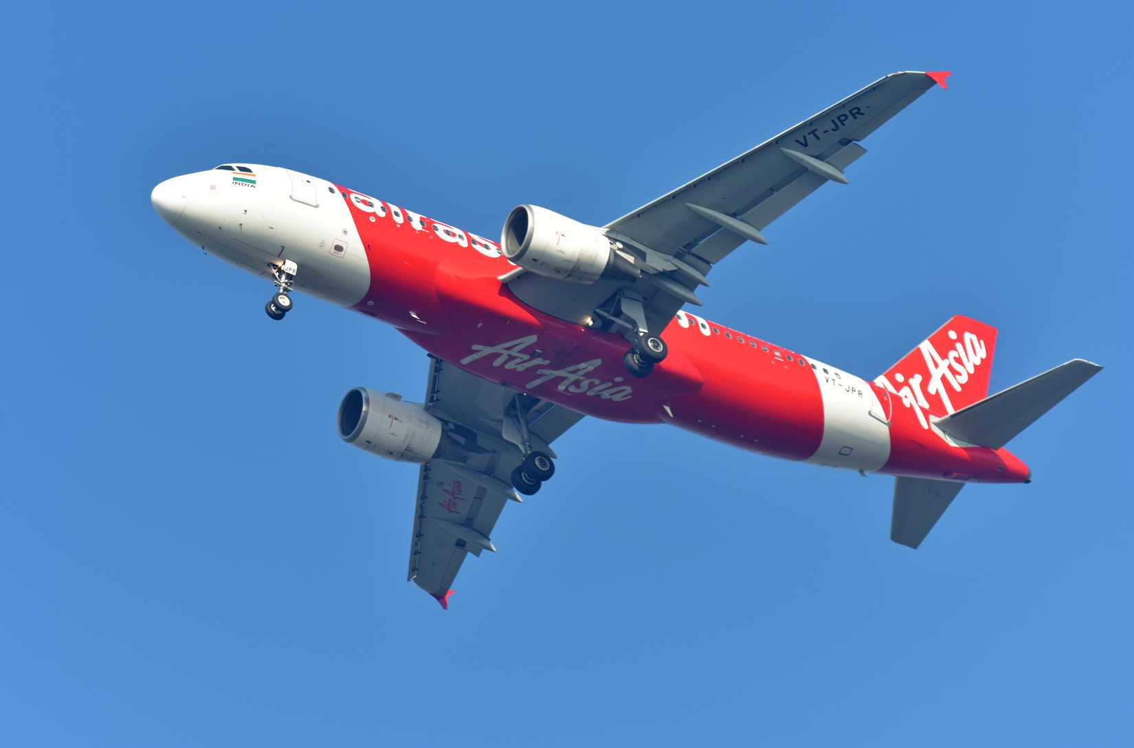 Examined: The Strategy That Helped Tony Fernandes Save AirAsia