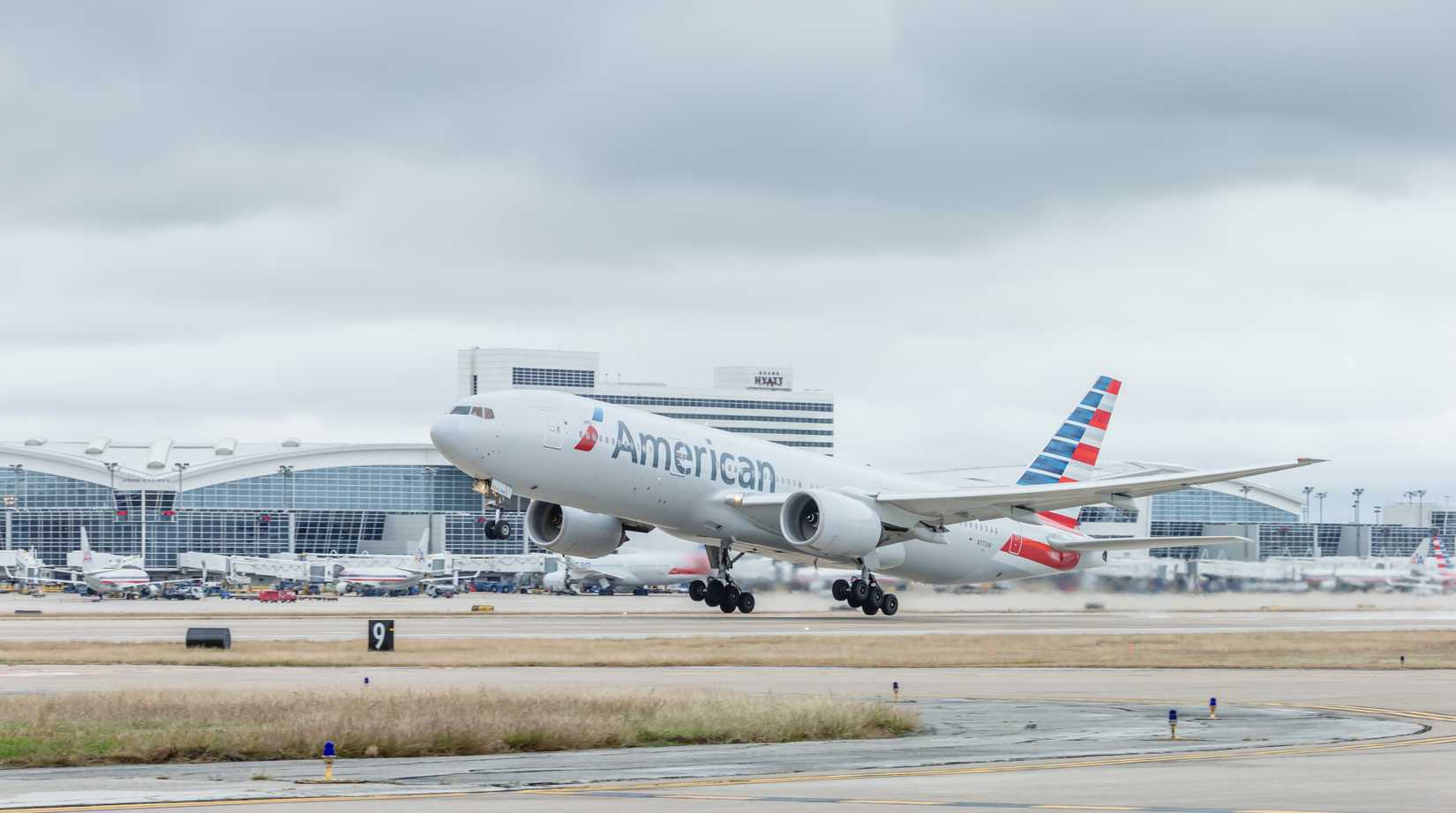 American Airlines Expecting To Open New $4 Billion DFW Terminal Sooner ...