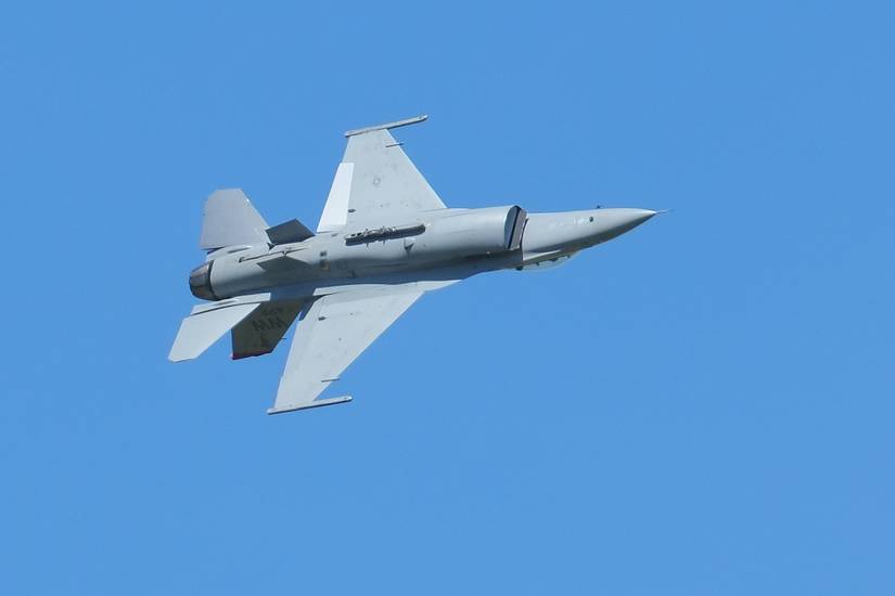 How Do Fighter Jets Fly Upside-Down?