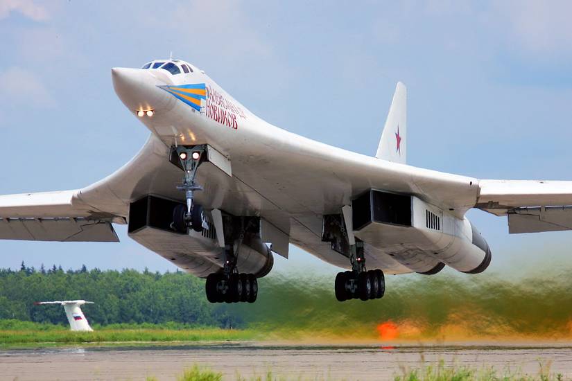 Top 5: The World's Fastest Bomber Aircraft