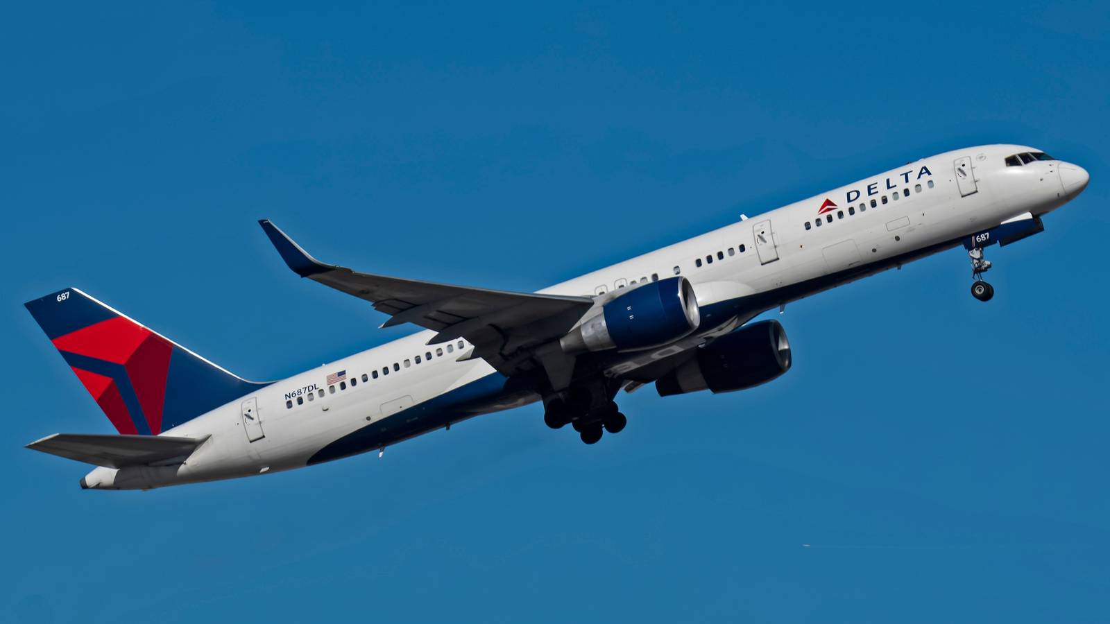 FAA Proposes Airworthiness Directive Over Boeing 757 Frame Cracks