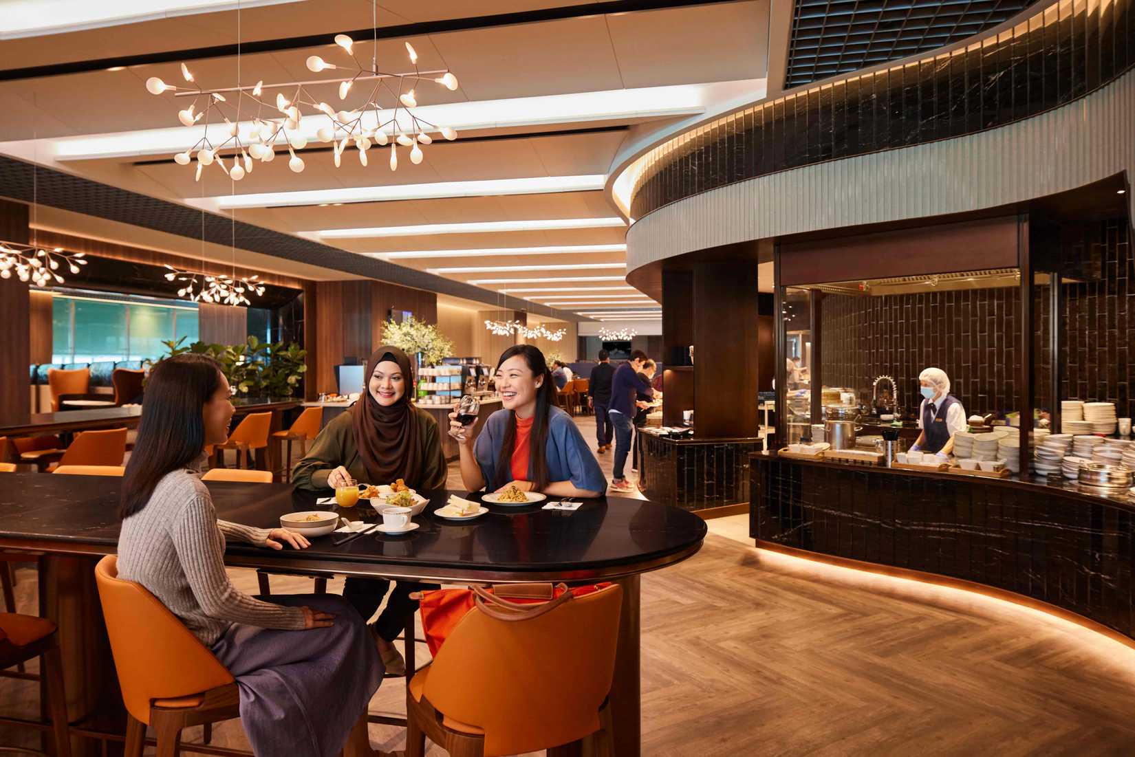 A Comprehensive Guide To Airport Lounges: Access, Amenities & Etiquette