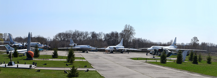 How Far Can A Strategic Bomber Aircraft Fly?
