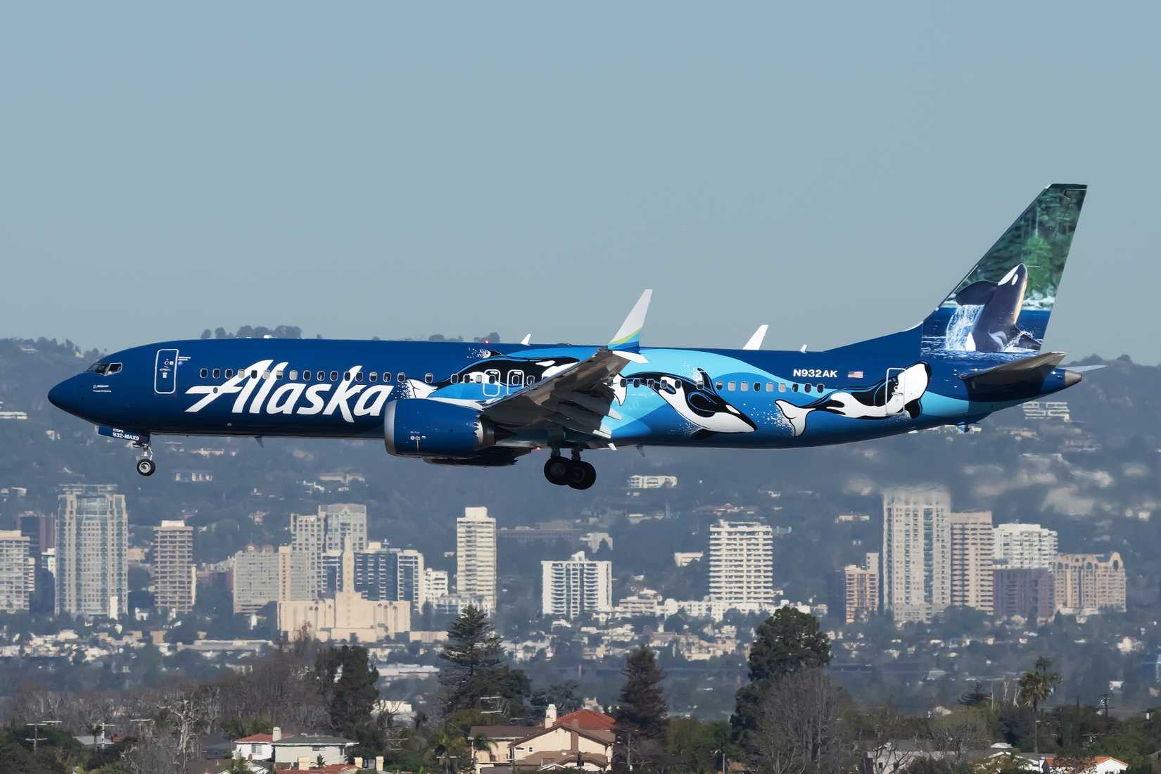 Wow: 5 Unique Airline Liveries That Make A Colorful Splash All Over The ...