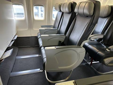 Rex Flight Review Boeing 737 Melbourne-Adelaide Service