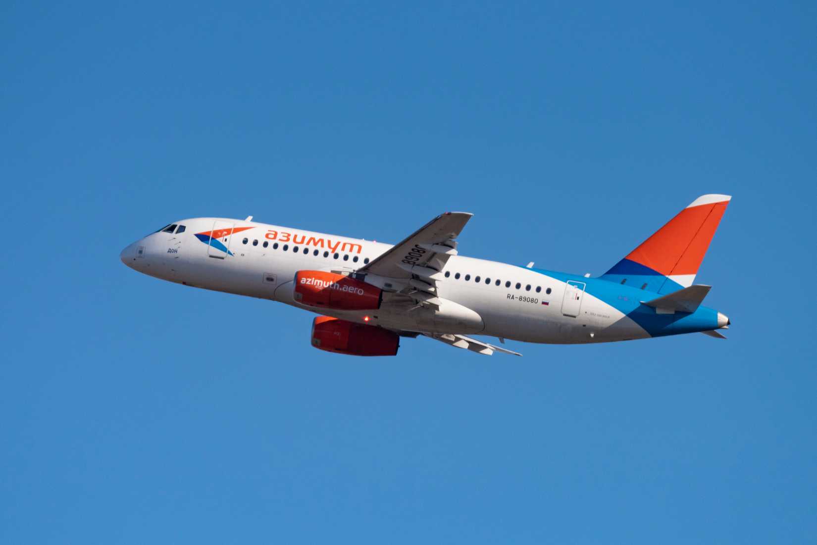 Russia Has 3 Sukhoi Superjet 100 Incidents In A Week & Over Half The ...